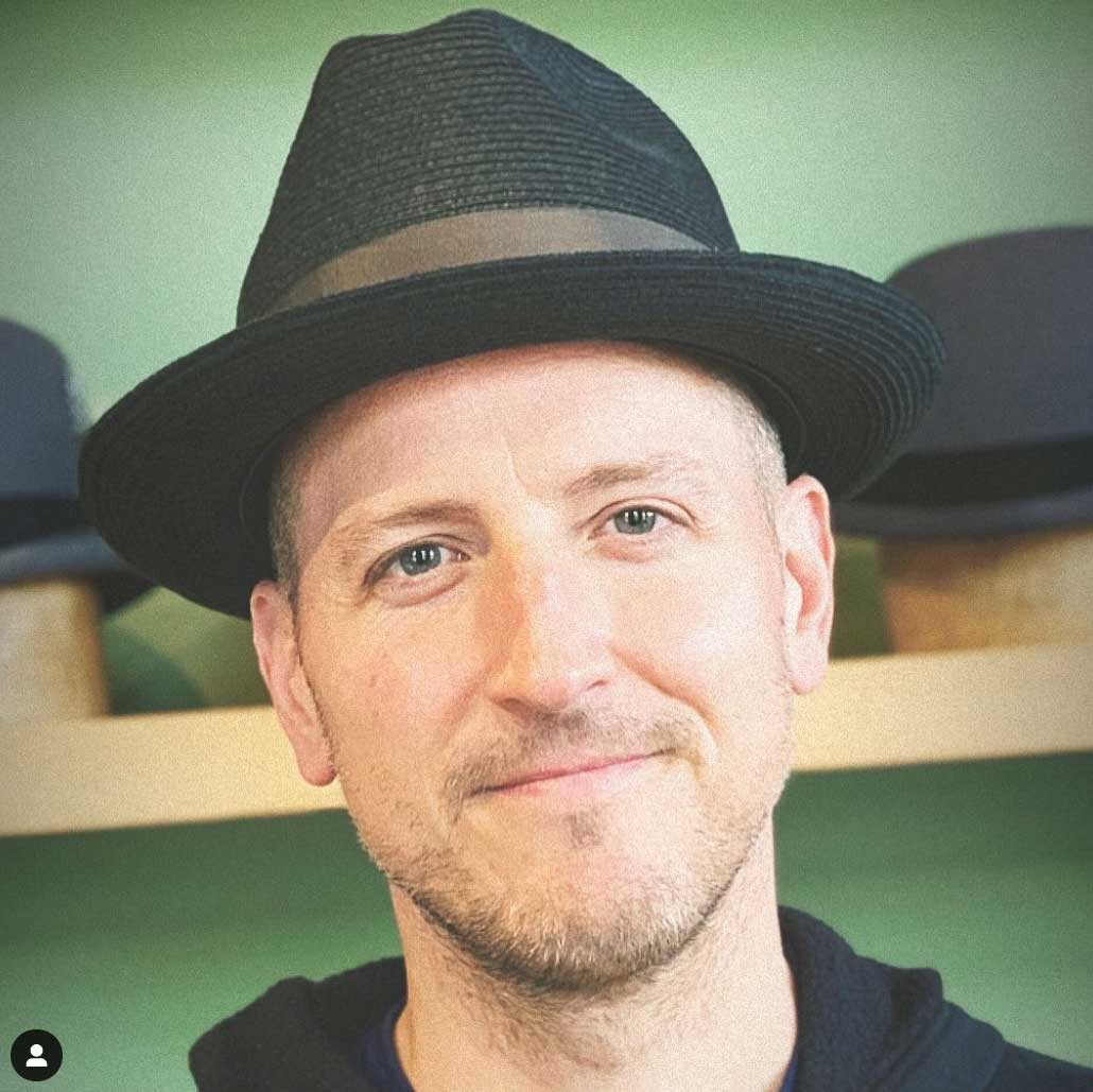 SInger Songwriter Jeremy Lister