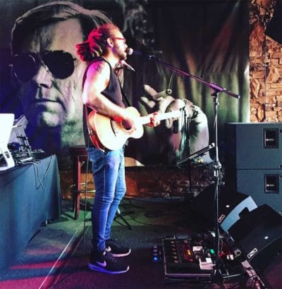 Acoustic Pop Artist Carl Wockner